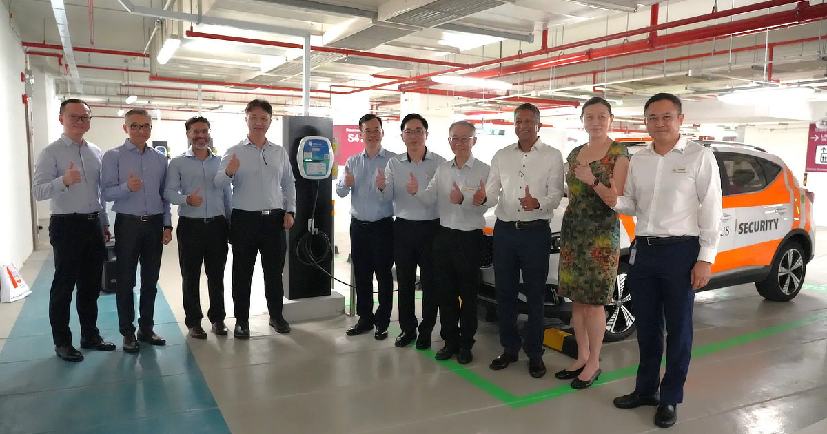 SP partners SingHealth to deploy up to 300 EV charging points by 2028 ...